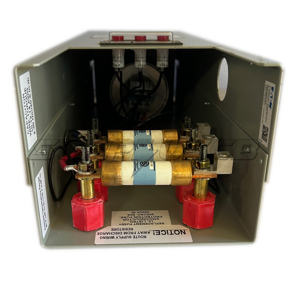 Eaton 823PMURF 3-Phase Low Voltage Fixed Capacitor Bank, 8 kVAR, 240V ...