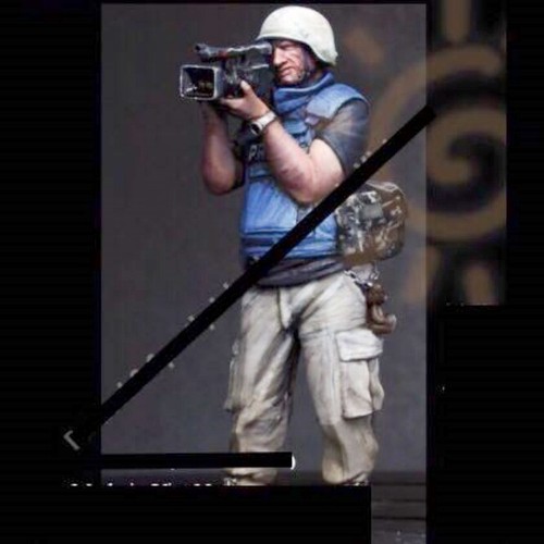 1:35 resin figure model kit Modern War correspondent Unassembled ...