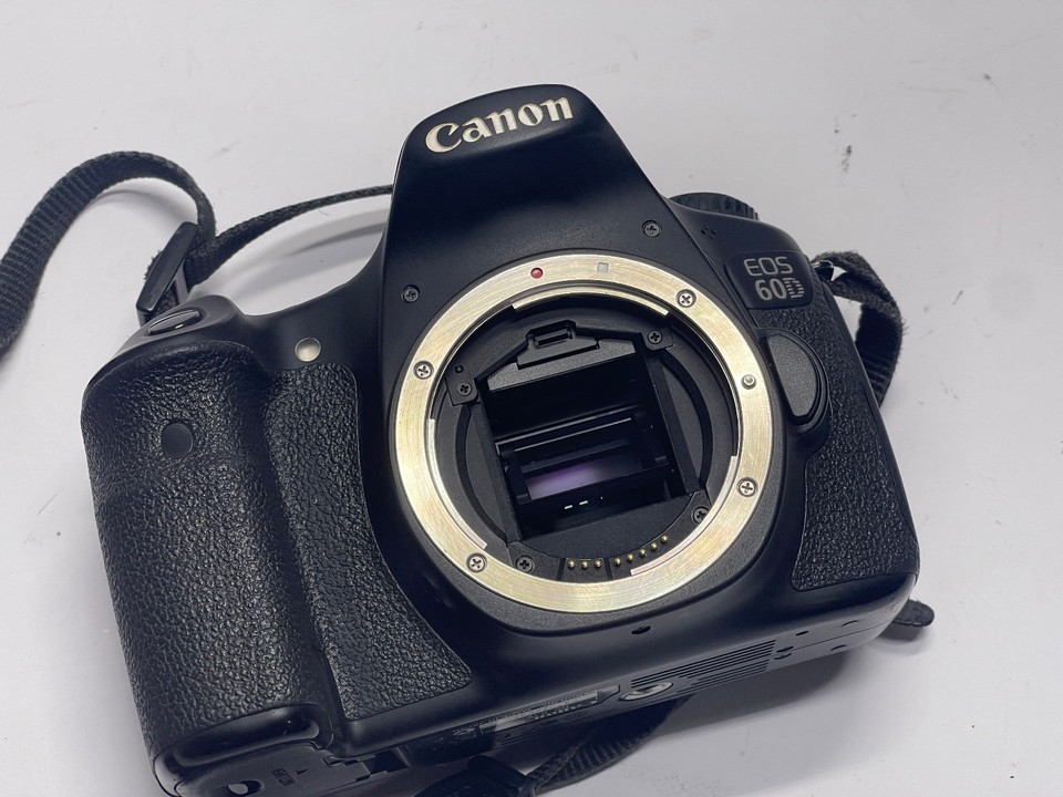 Canon EOS 60D 18.0MP Digital SLR Camera Body Only, DS126281 for Parts ...