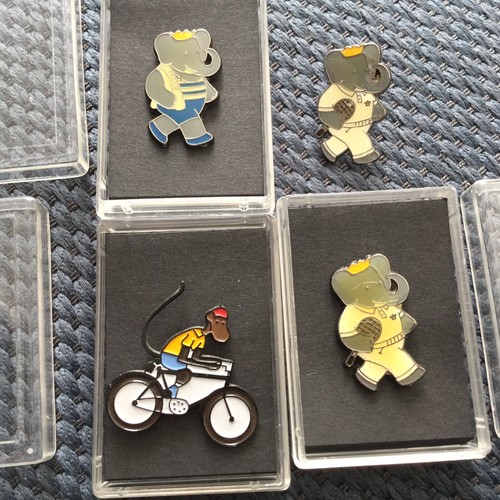 Lot 4 Pins Babar de Brunhoff Corner Dans Leurs Boites TBE Pin’s | eBay