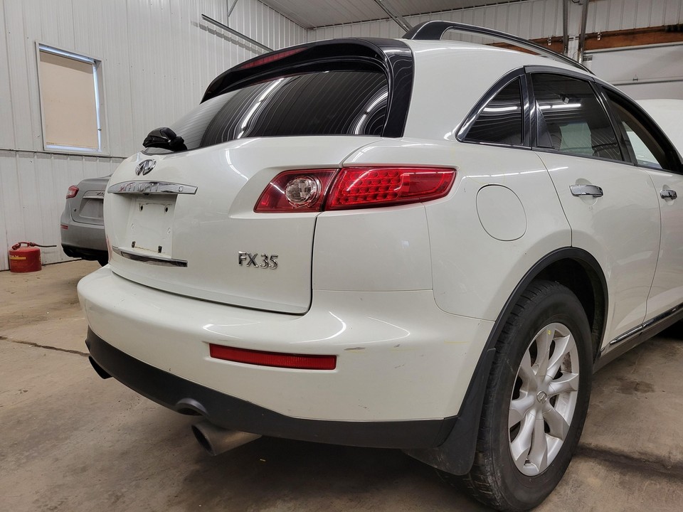 03-08 INFINITI FX35 REAR LOWER BUMPER COVER WHITE PEARL PAINT QX1 | eBay