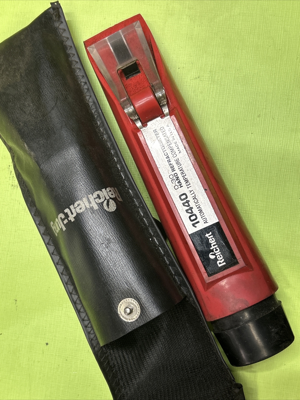 REICHERT Hand Refractometer 10440 Automatically Temperature Compensated ...