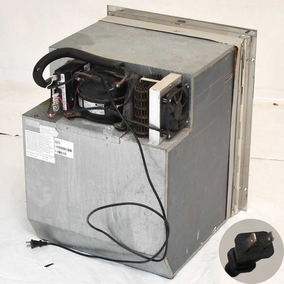 Isotherm Drawer 85 INOX Refrigerator Freezer 3 Cu.Ft. 12/24V DC - Used ...