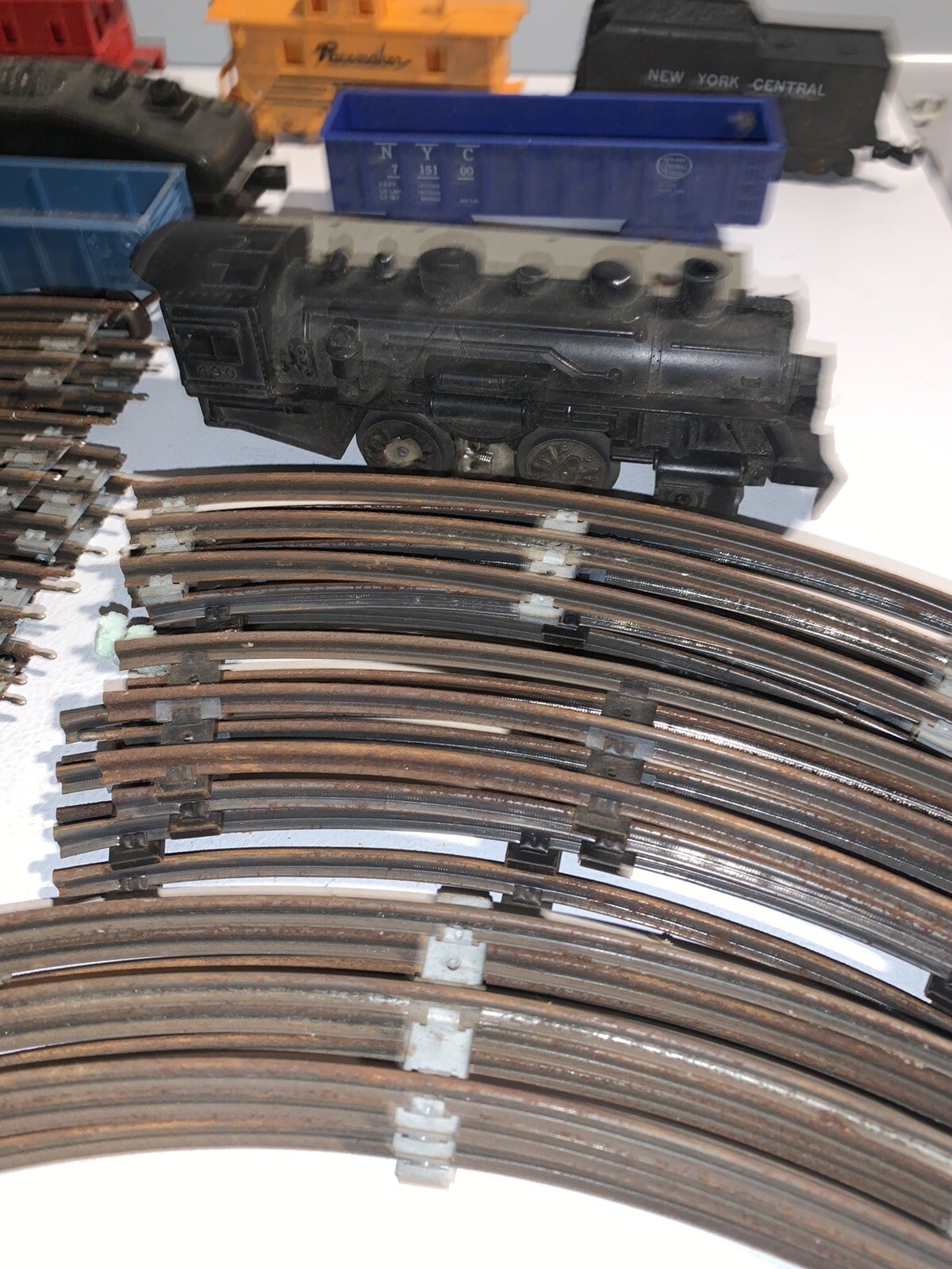 Vtg 36 Piece Lot LIONEL Marx O Gauge Train Set - Untested Engine Tracks ...