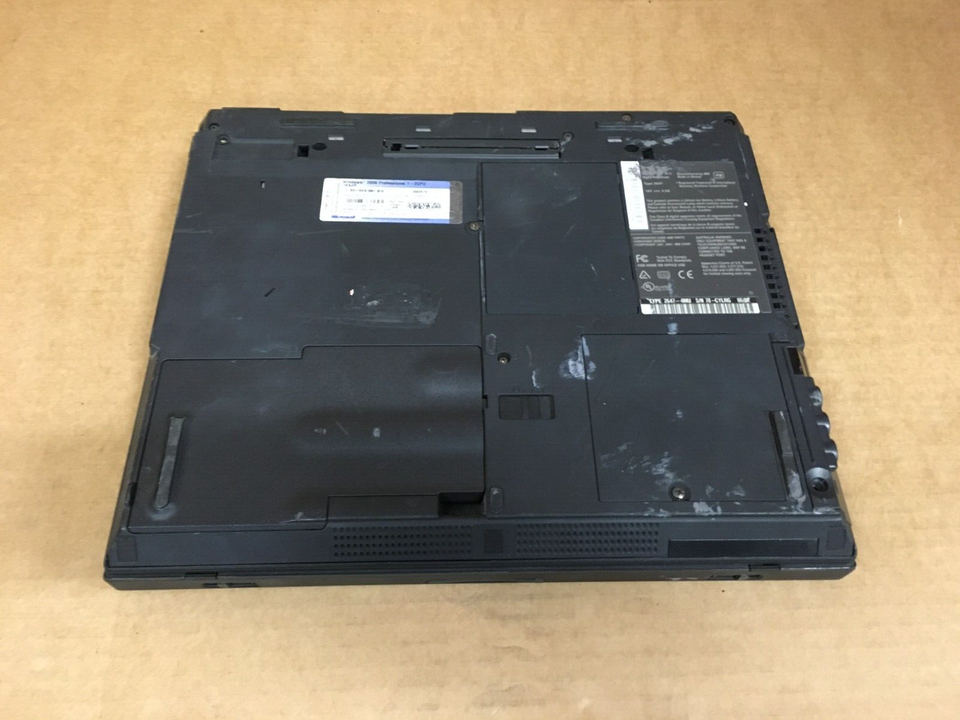 IBM ThinkPad T23 LAPTOP PENTIUM III 512MB, 20GB HDD DVD WINDOWS 98 ...