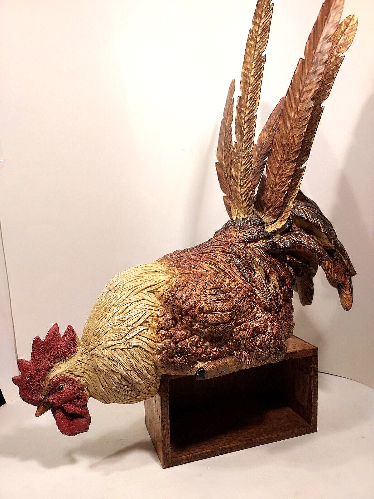 Realistic Chicken Shelf Sitter Resin with Metal Tail Feathers. *Box NOT ...