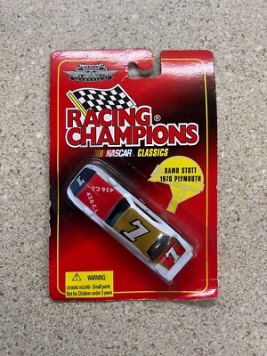 RACING CHAMPIONS NASCAR CLASSICS RAMO STOTT #7 1970 PLYMOUTH 1.64 SCALE ...