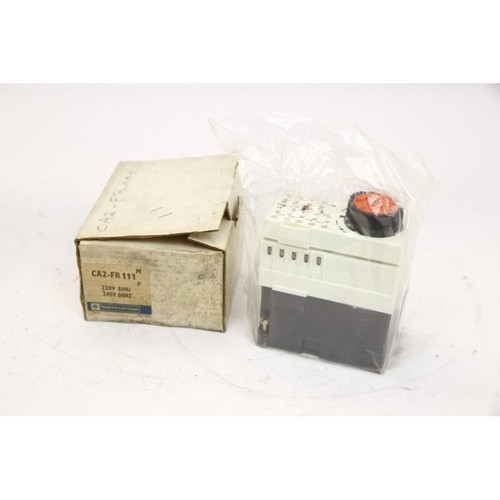 Telemecanique CA2-FR 111 relais temporisé (B473) | eBay