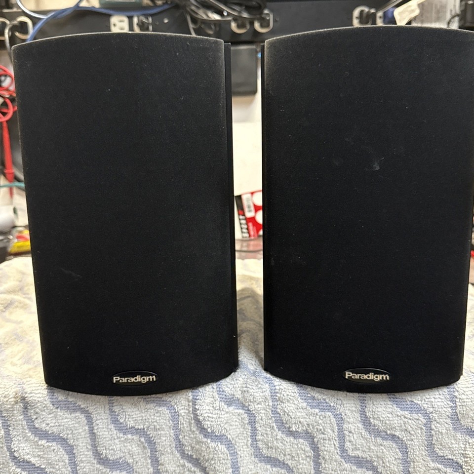 Paradigm Atom Monitor speakers, v.6, Pair Of Black Bookshelf/Wall ...