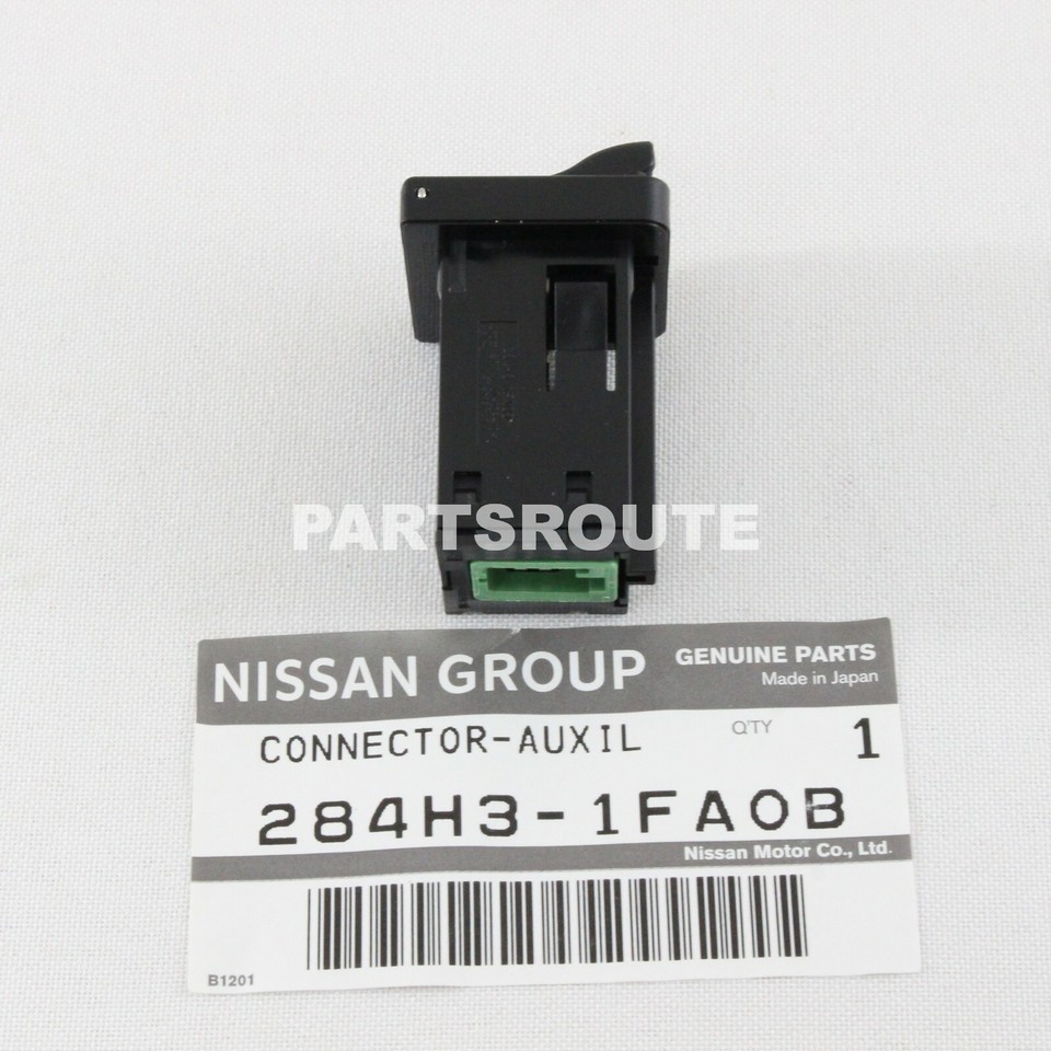 Nissan Infiniti OEM Genuine USB Auxiliary Input Adapter Port Charger ...