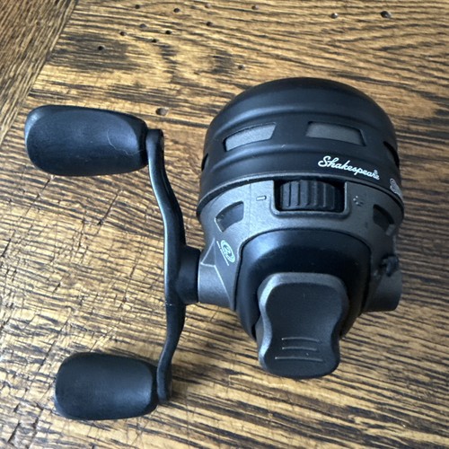 Shakespeare Synergy TI 10 Spincast Fishing Reel Casting Super Nice ...