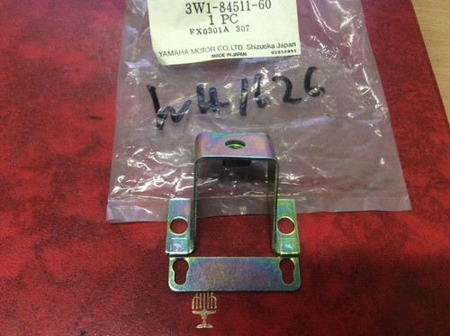 GENUINE YAMAHA PARTS TAILLIGHT BASE IT125 1980-1981 IT175 1980-1981 3W1 ...