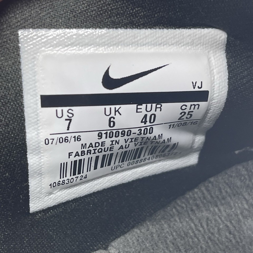 Nike 910090-300 Men's Size 7 Stone Island Sock Dart Mid Shoes 'Sequoia ...