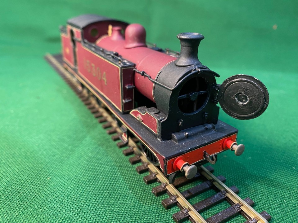 Kit-built ,HR/LMS 'X' Class 0-6-4T #15304 in pre-1927 LMS Livery, OO ...