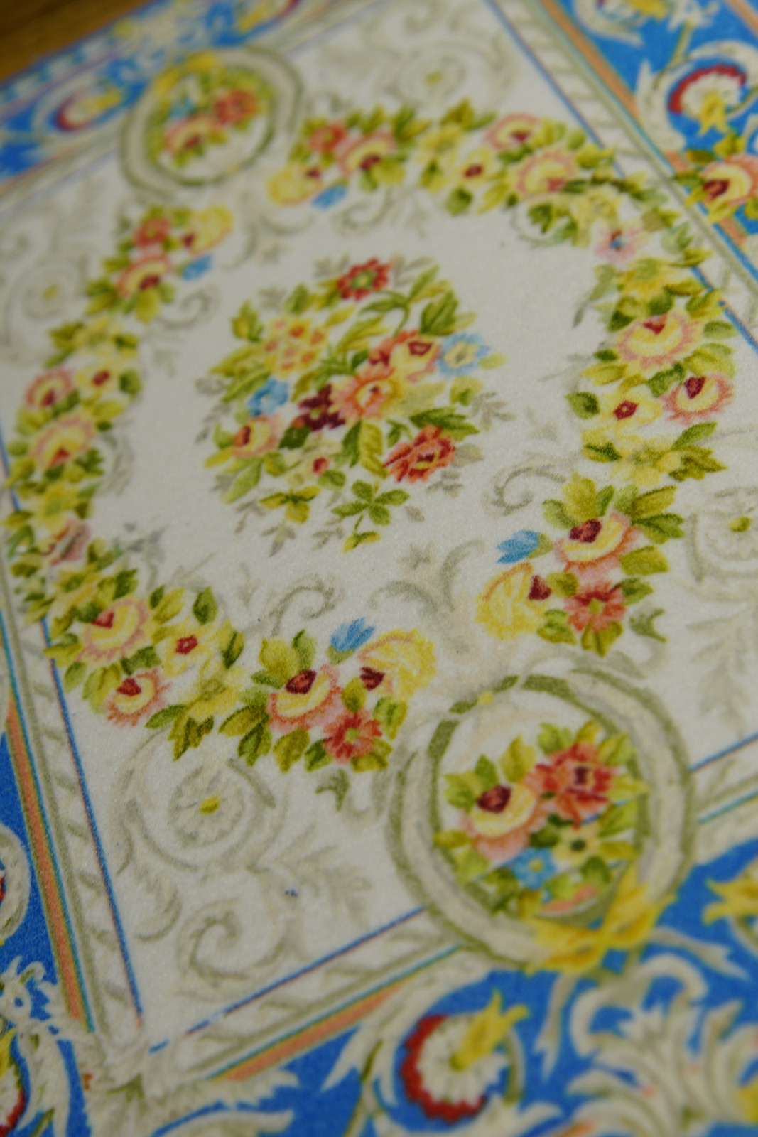Beautiful Victorian Nice Floral Bouquet 1:12 Dollhouse Rug Blue | eBay