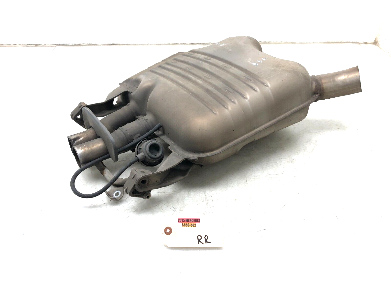 2014-2017 MERCEDES S550 4.6L V8 RIGHT PASSENGER REAR EXHAUST MUFFLER ...