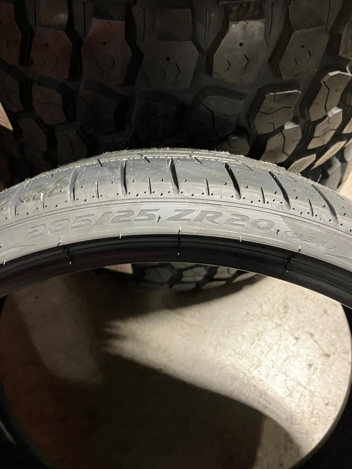 2 New 285 25 20 Pirelli P Zero PZ4 High Performance Summer Tires | eBay