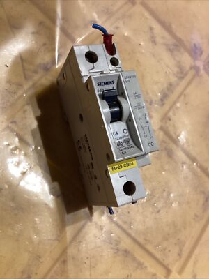Siemens 5SX21 Circuit Breaker With 5SX9100HS Contact Block | eBay