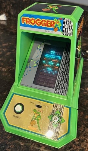 1982 Coleco Tabletop Frogger Video Game Electronic Game Working with ...