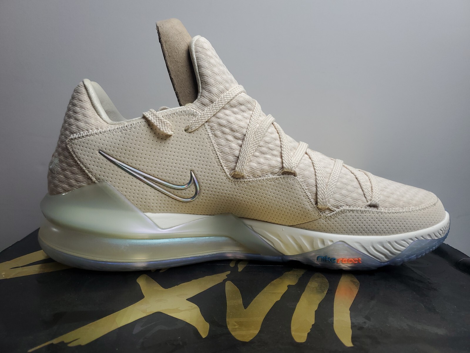 2020 Nike Lebron XVII Low Easter Light Cream SZ 17 (CD5007-200) | eBay