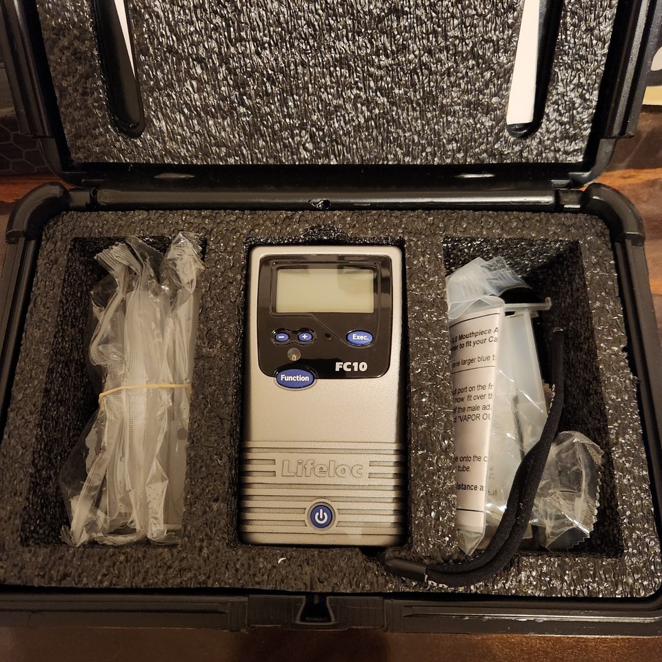 LIFELOC FC10 Professional Breathalyzer DIGITAL DUI BAC ALCOHOL PBT ...
