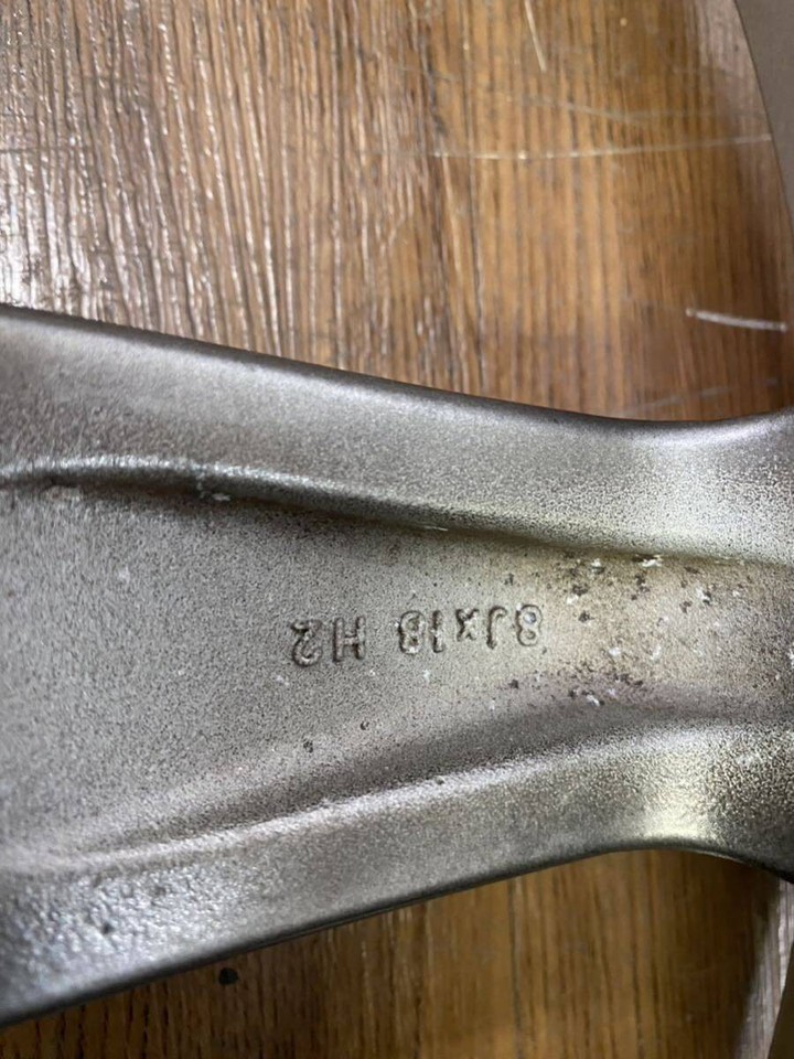 O.Z Canova 18 Inch 8J 40 Pcd 120 5 Holes Used 4 Pieces Mede In Italy | eBay