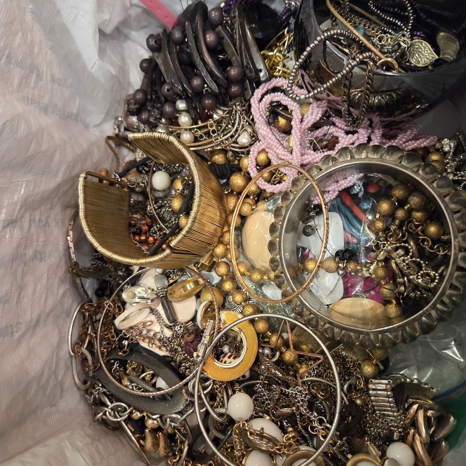 Mixed jewelry crafters lot, 18 lbs, mismatched, broken, craft, repair ...