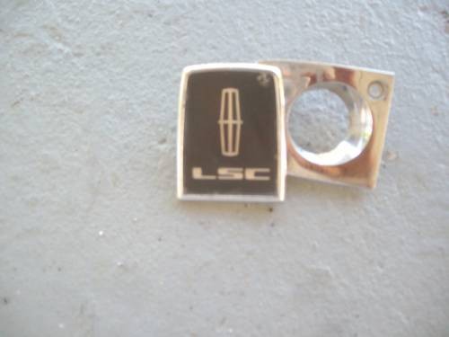 LINCOLN MARK VII 7 LSC TRUNK LOCK EMBLEM TRIM COVER OEM USED 1991 1989 ...