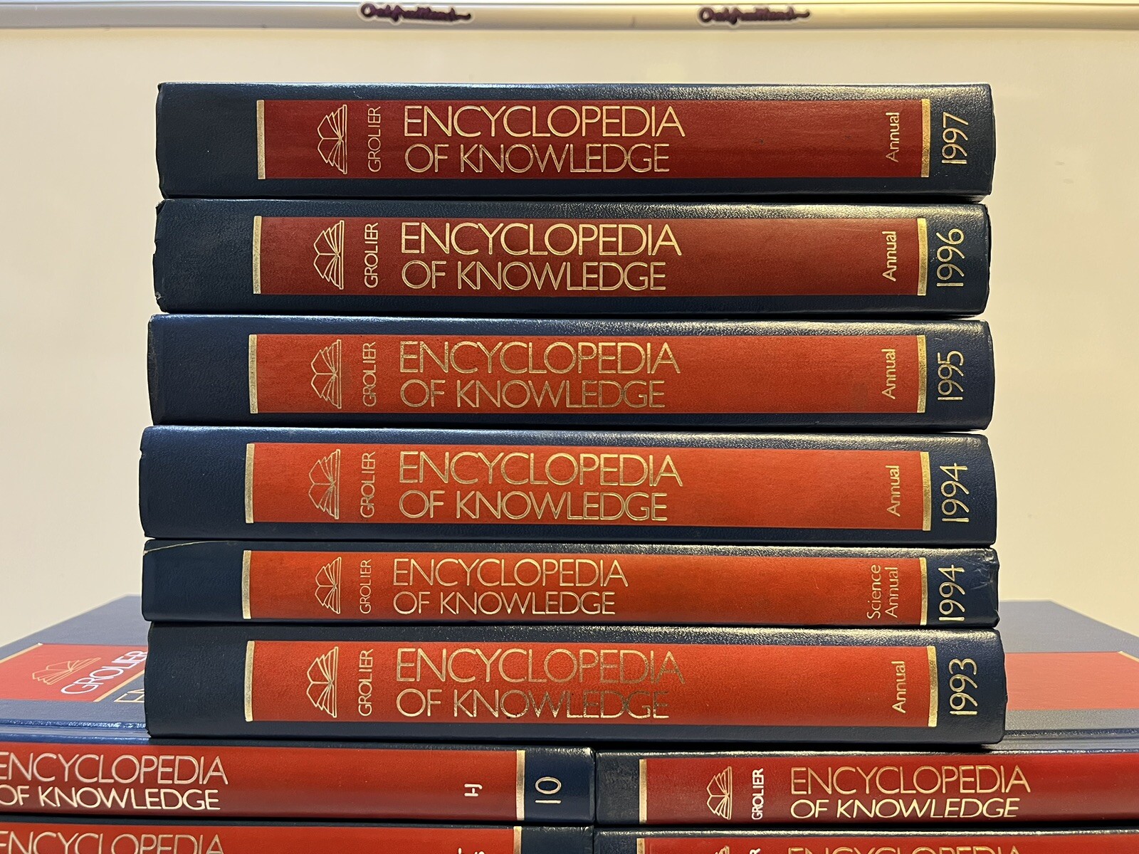 Grolier Encyclopedia Of Knowledge Complete Set 20 Books w/ 6 Annuals ...