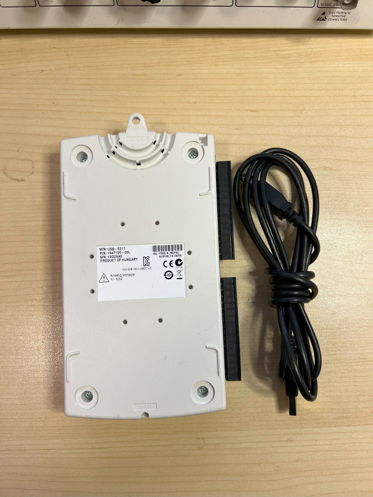 National Instruments 194710e-03l Ni Usb-6211 Multifunction I/o Device ...