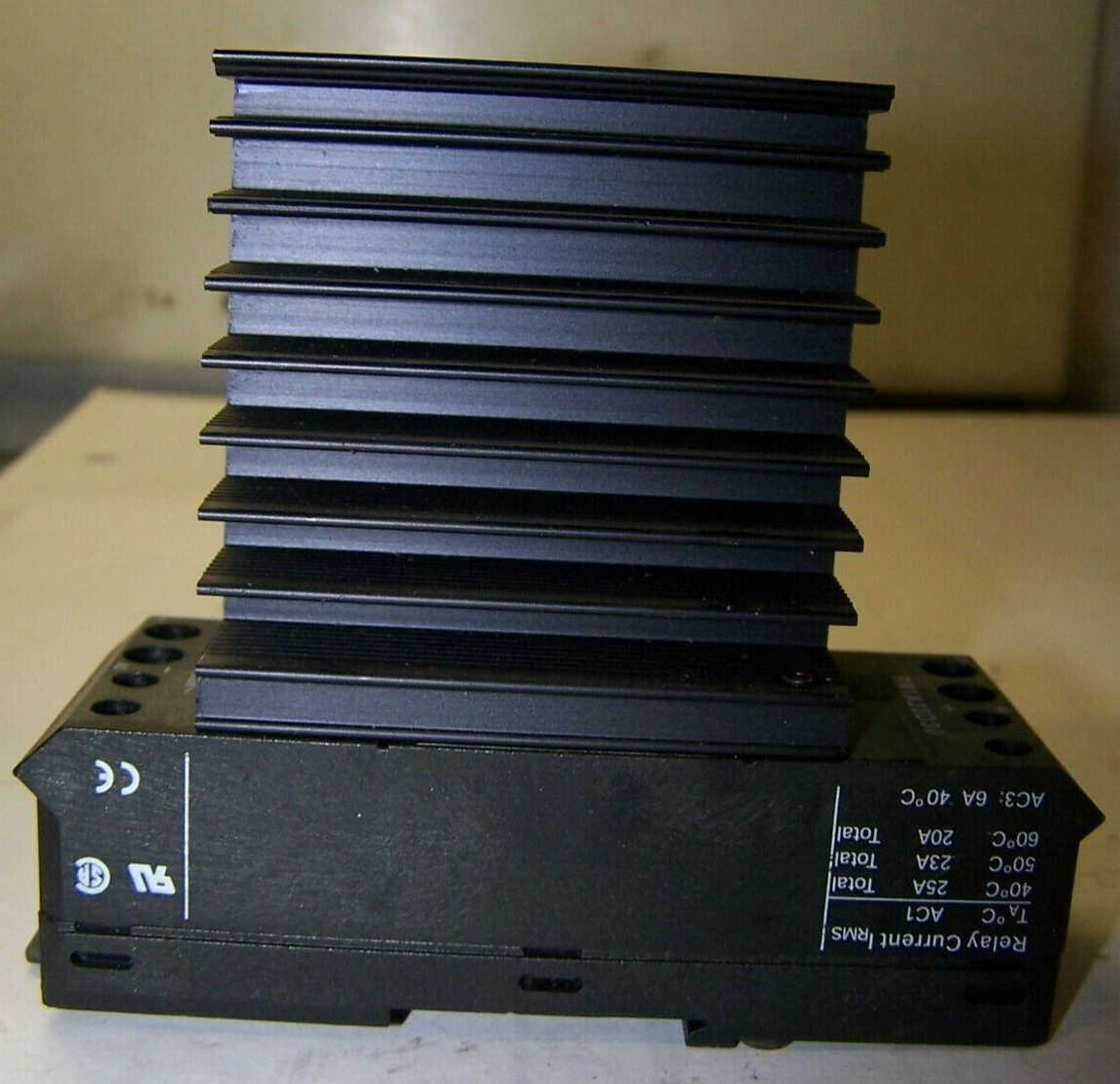 CARLO GAVAZZI SEMICONDUCTOR CONTACTOR IEC 158-2 VDE 0660 WITH RELAY ...