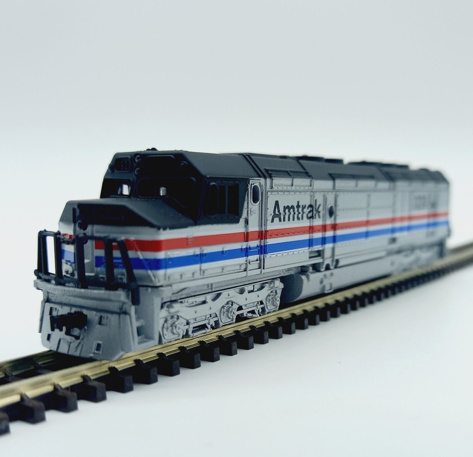 N Gauge Scale Amtrak 320 Diesel Locomotive Train Engine Model Railway ...