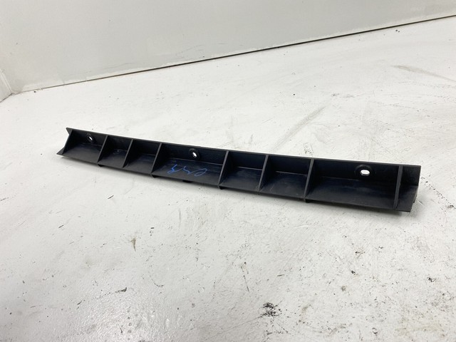 06-12 Mercedes-Benz R350 R500 Rear Bumper Retainer Plate A2518851421 ...