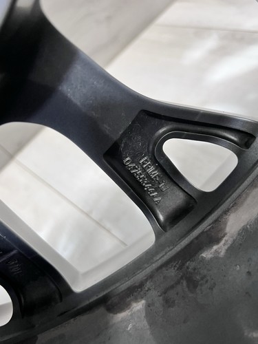 20” inch jeep grand Cherokee OEM Wheels & Tires 265/50/R20 Pirelli ...