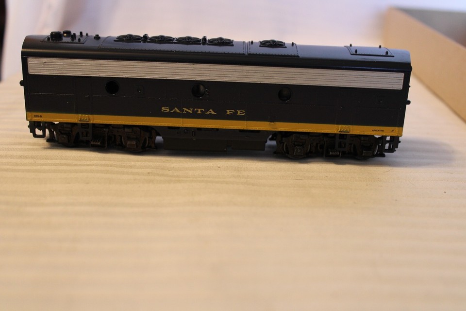 HO Scale Athearn, F7B Diesel Locomotive, Santa Fe, Freight Blue #269B ...