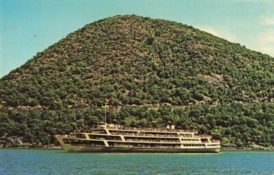 Postcard New York City, NY: Hudson River "Dayliner" Palisades Bear ...