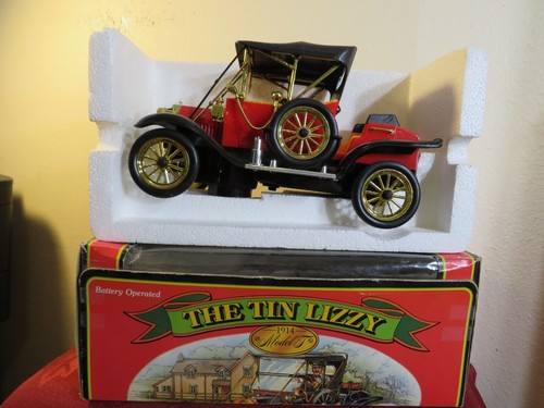 New Bright 1914 Model T "The Tin Lizzy" # 438 Battery Operated in ...