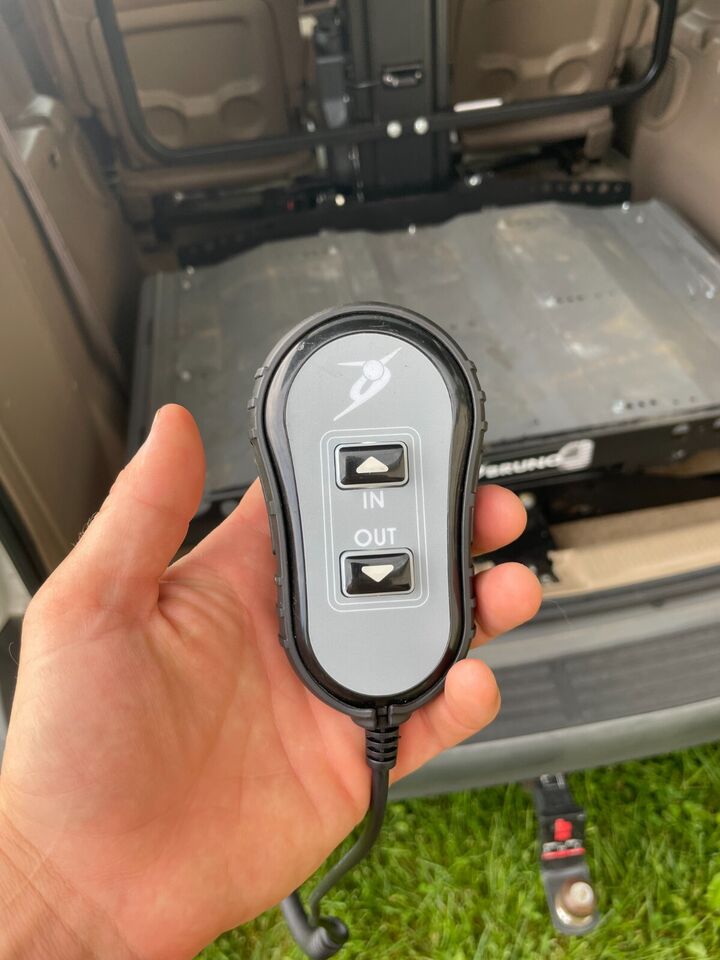 Bruno Joey Wheelchair Lift Model VSL-4400 | eBay