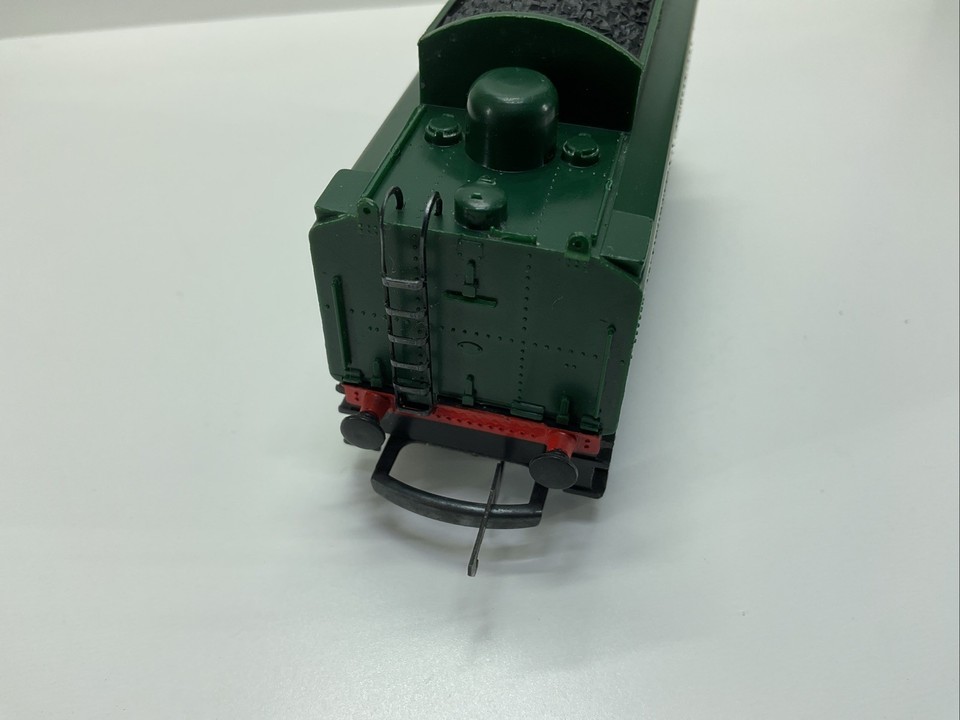 Triang Hornby Britannia 9F Evening Star - Non Motorised Tender - Pair ...