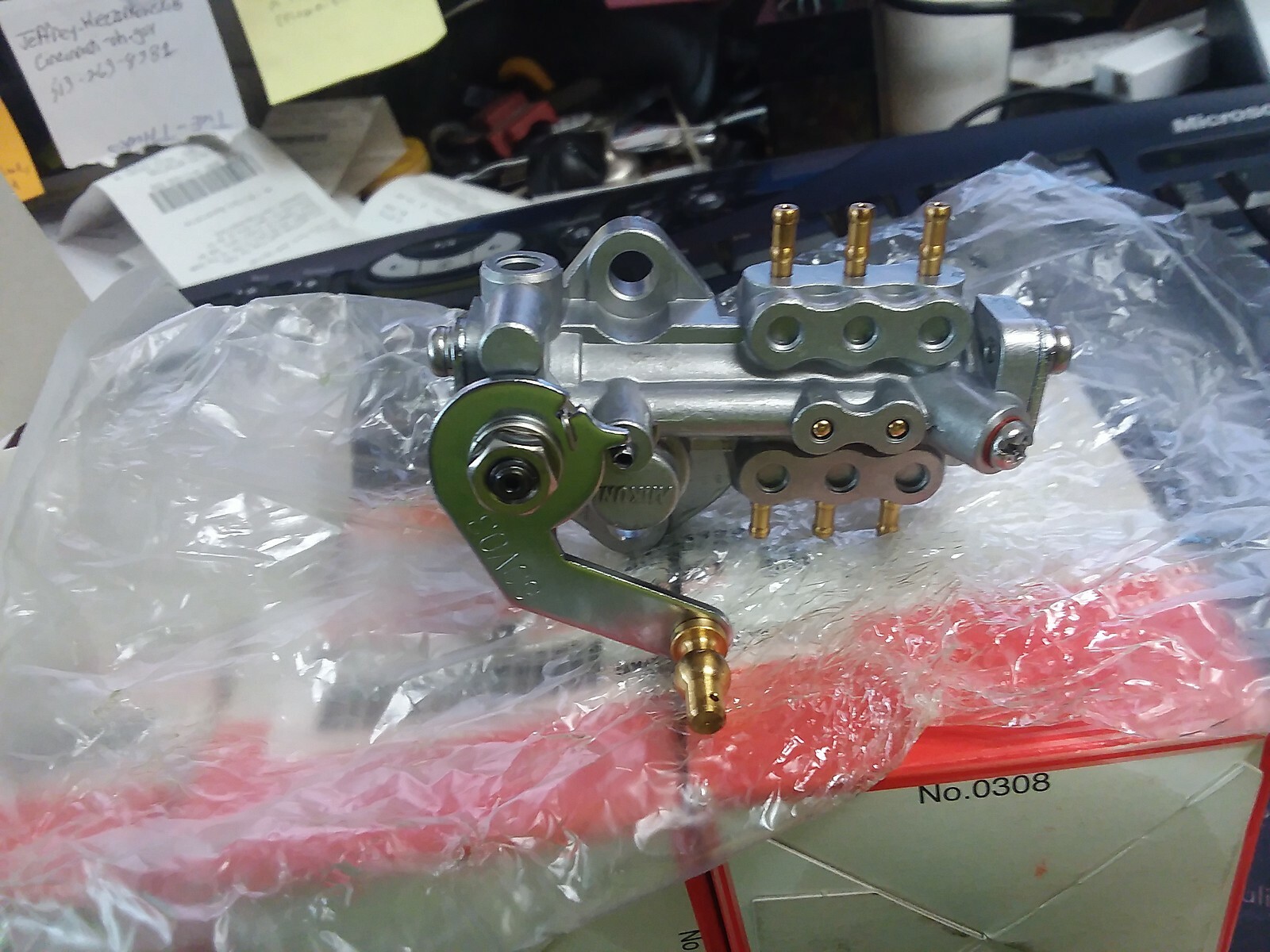 GENUINE YAMAHA OIL INJECTION PUMP 90891-40722-00 > 60V-13200-03-00 NIB ...