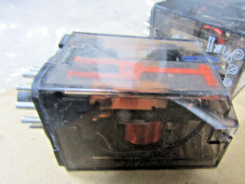 Schrack MR301024 24 VDC Pilot Relay W/ Base for sale online | eBay