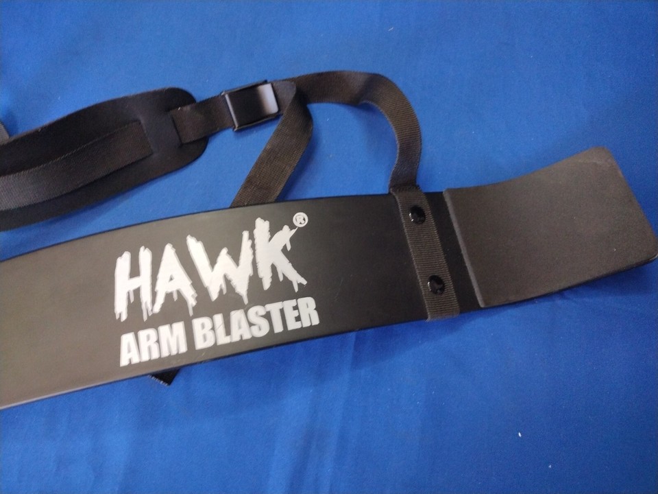 Hawk Arm Blaster Biceps & Triceps Dumbbells & Barbells Curls Hawk ...