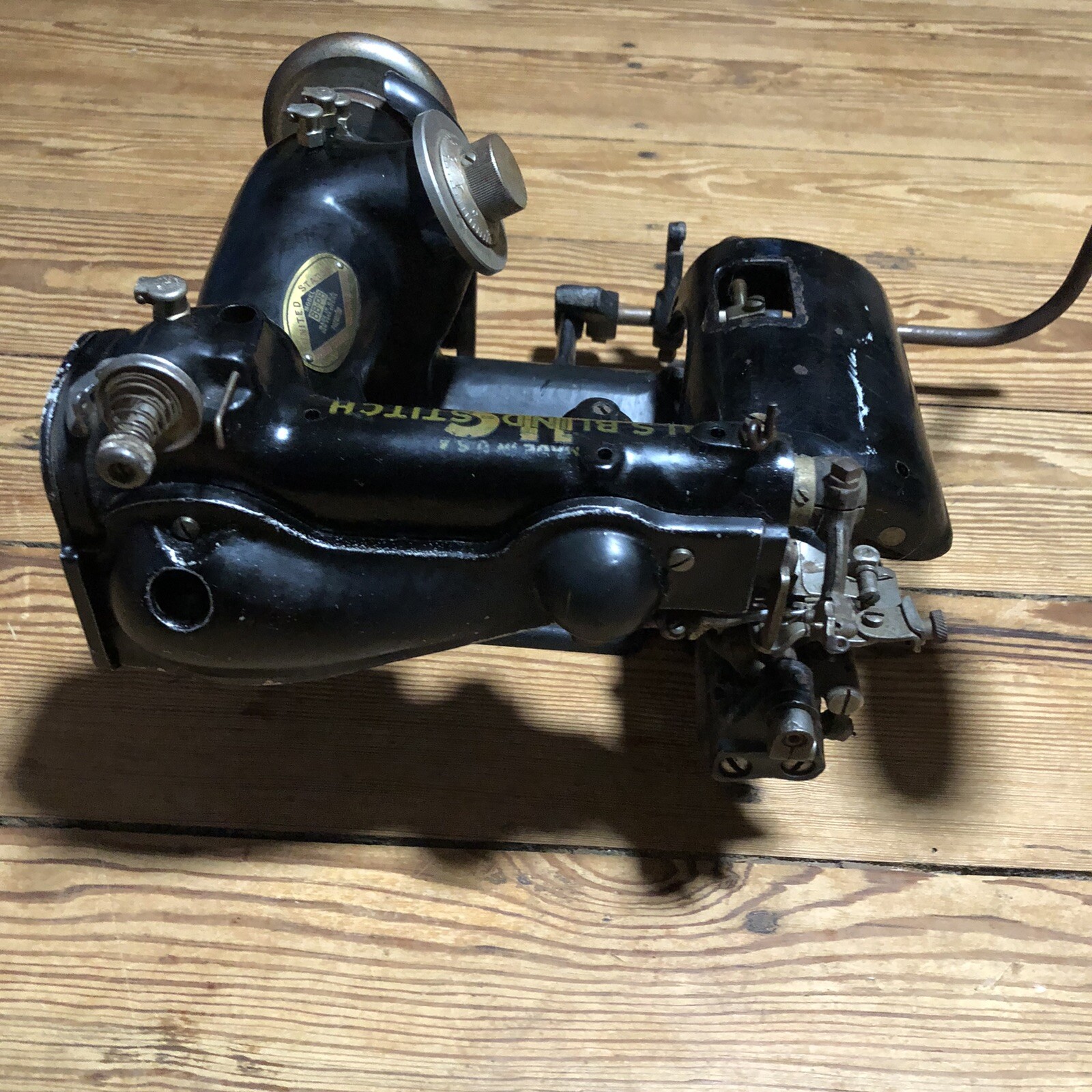 US Blind Stitch Machine Corp USA Model 88PB Sewing Machine Video Link ...
