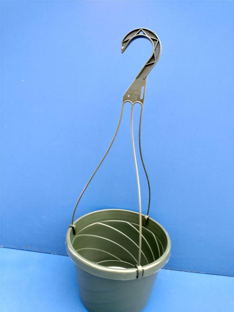 Lot of 10 New 8"inch Euro Hanging Plastic Flower Nursery Pots Baskets ...