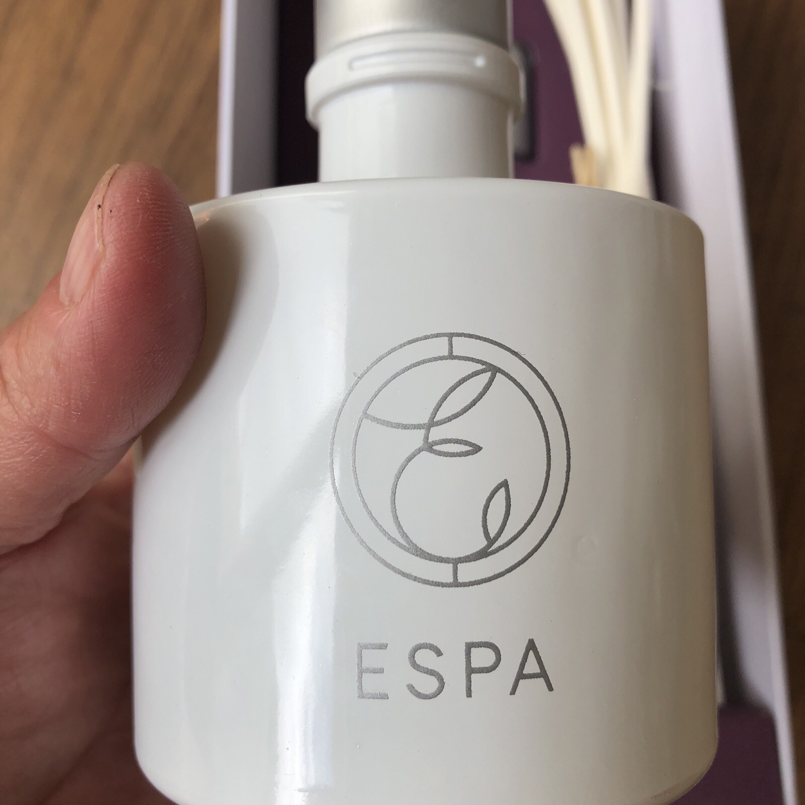 ESPA Energising Aromatic Reed Diffuser NATURAL BEAUTY INNER CALM 200ml ...