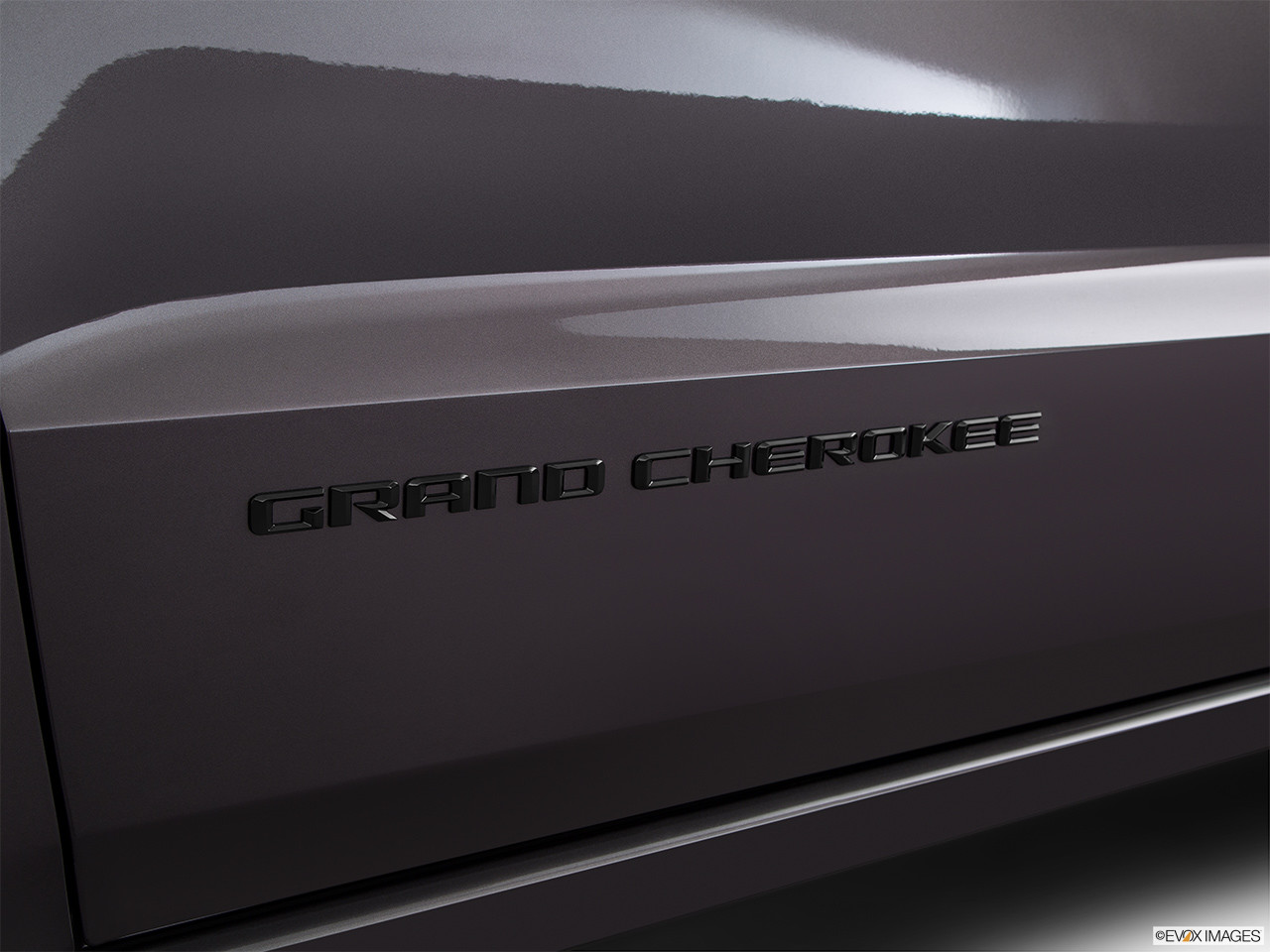 Jeep Grand Cherokee Emblems Nameplate Badges Gloss Black | 68235425AA ...