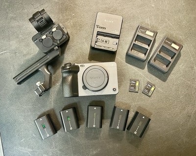 Sony FX3 Kit - With Batteries, Charger, Media, XLR handle, Pelican Case ...