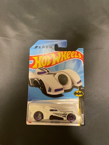 Hot Wheels Batmobile DC The Flash Batman Series #3/5 White Diecast 1:64 ...