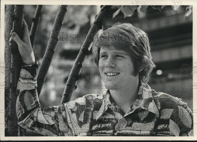 1977 Press Photo Actor Ron Howard in Milwaukee to promote "Grand Theft ...