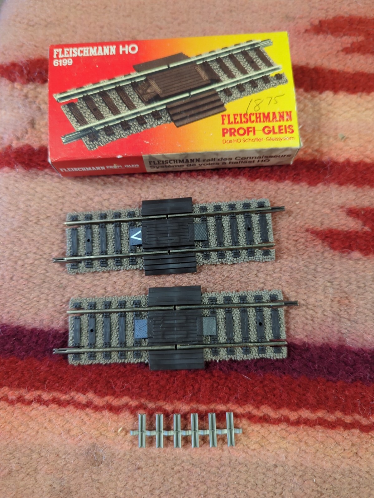 Ho Scale Fleischmann Pedestrian Crossing | eBay